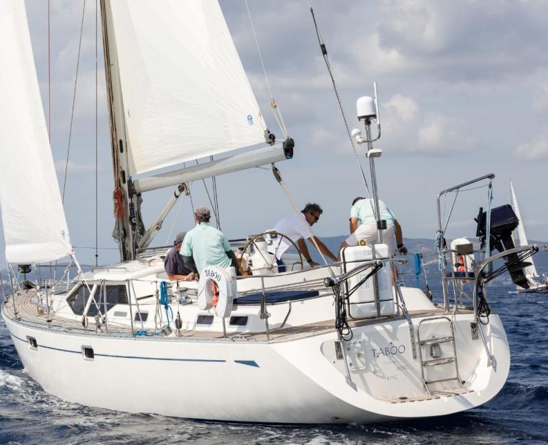 Oyster 45 | Oyster Yachts