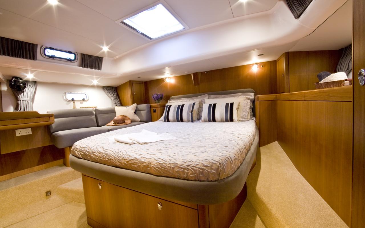 Oyster 54 | Oyster Yachts