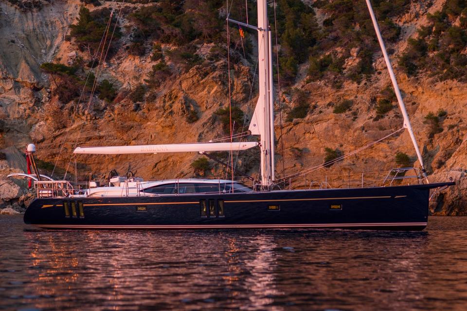 70 Foot Yacht | Oyster 675 | Ocean Sailboat | Oyster Yachts