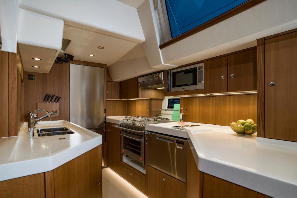 70 Foot Yacht | Oyster 675 | Ocean Sailboat | Oyster Yachts