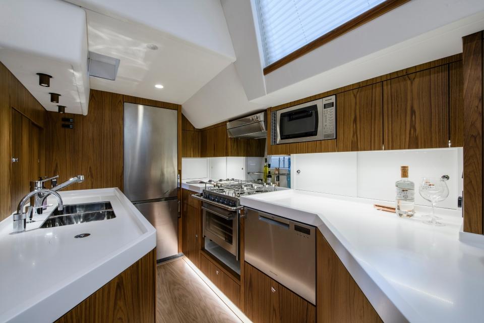 70 Foot Yacht | Oyster 675 | Ocean Sailboat | Oyster Yachts