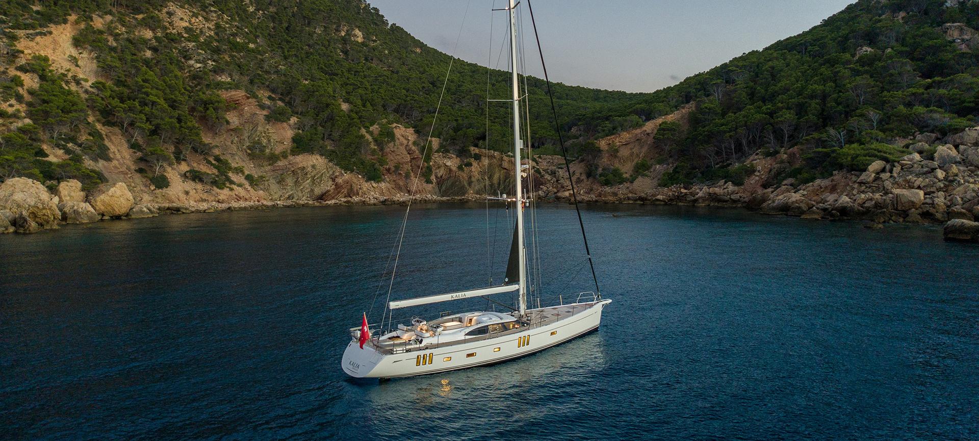 Oyster 745 | 75 Foot Yacht | Offshore Sailboat | Oyster Yachts