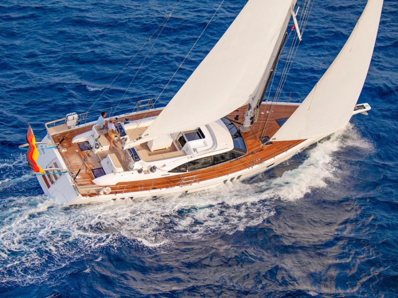 Iconic Sailing Boats & Yachts for Bluewater Sailing | Oyster Yachts