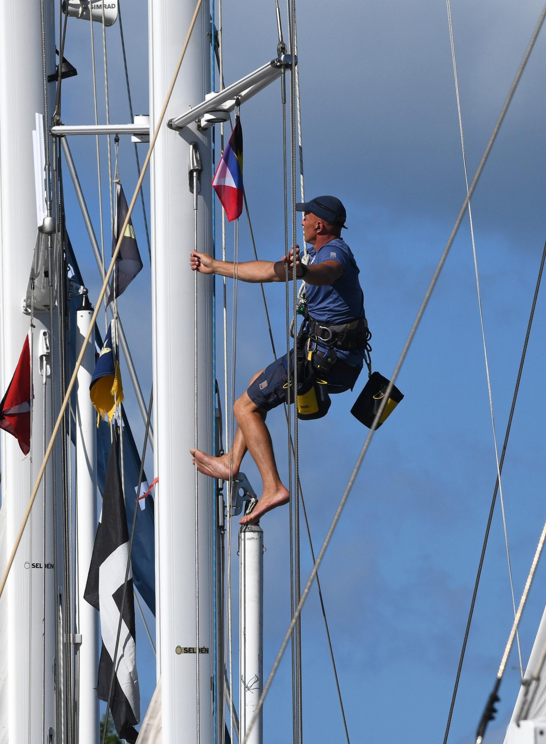 Support | Oyster Yachts
