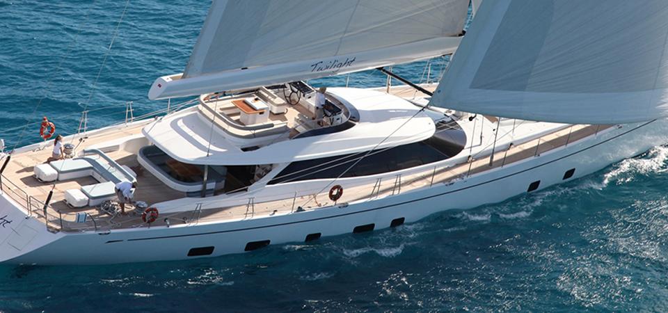125 Flybridge Yachts | Oyster Yachts